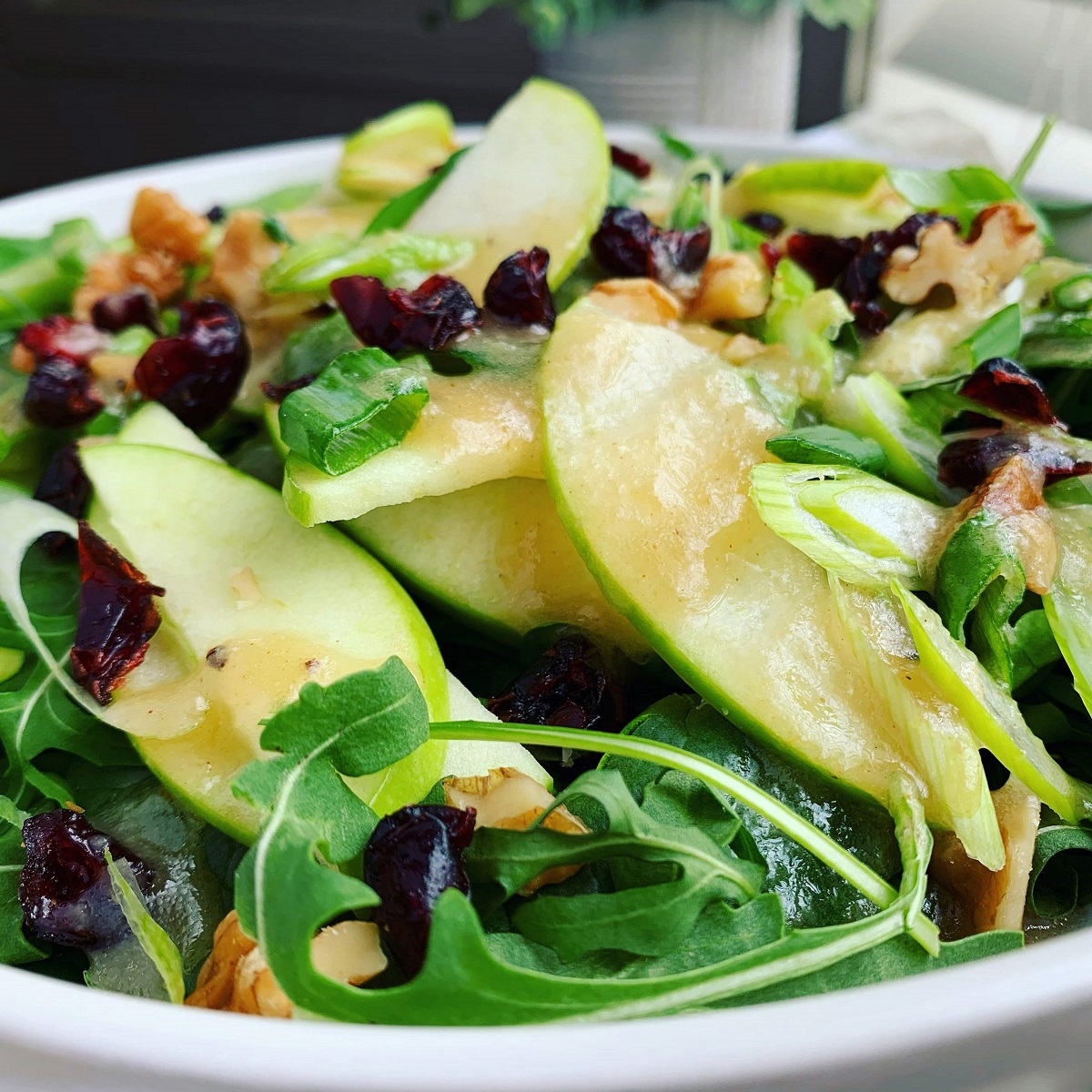 Zesty Green Apple & Celery Spinach Salad - Quisine Queen B