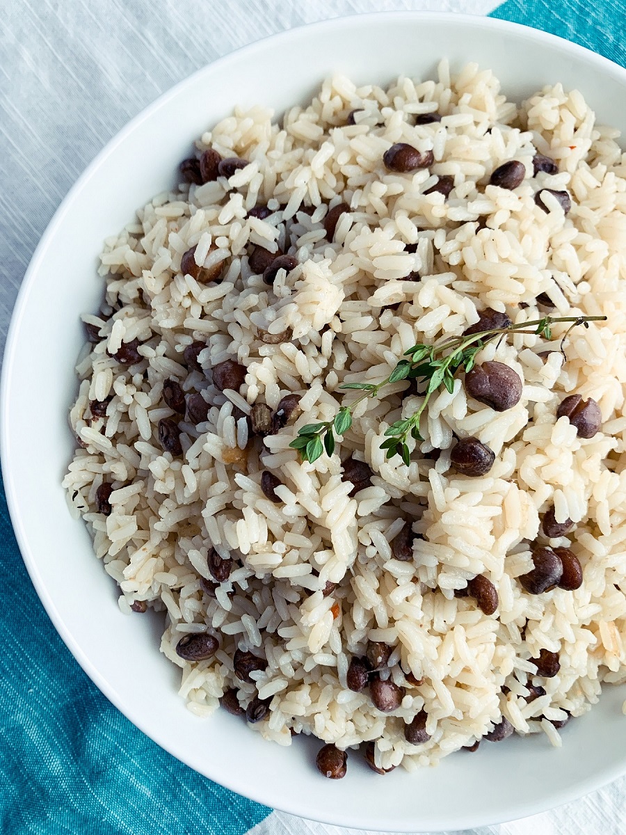 Jamaican Rice & Gungo Peas (Made w/ Coconut Milk) - Quisine Queen B